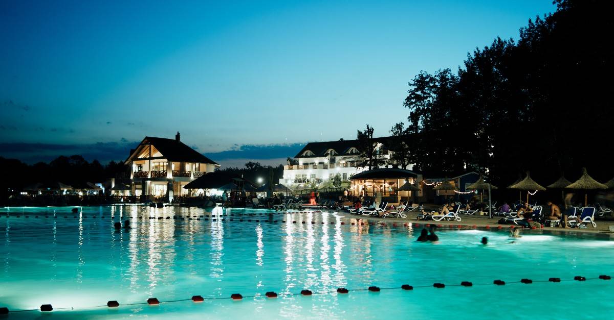 Molo Resort, Osiek 1-5 nocy dla 2 os. - Emoti.pl